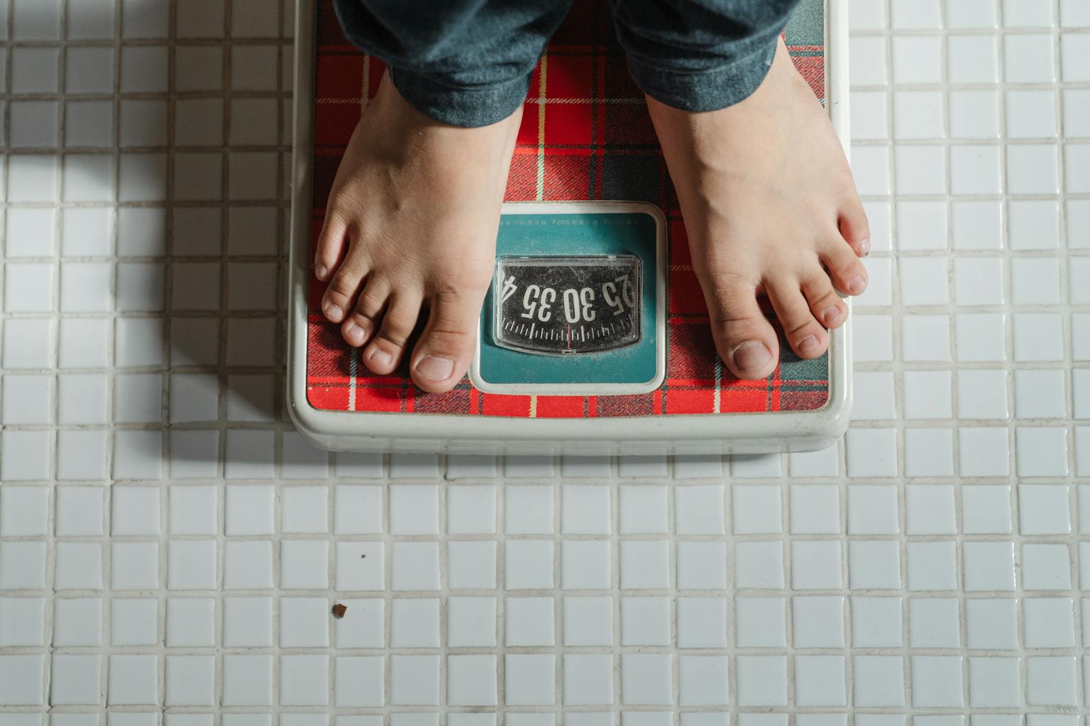 Mass and Weight + Weight on the Moon - Edusaint